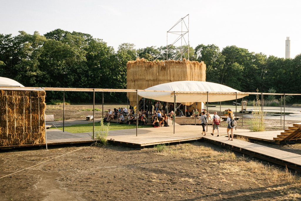 Spatial Experiments 2020/21 • FLOATING BERLIN