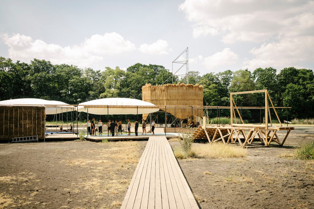 Spatial Experiments 2020/21 • FLOATING BERLIN